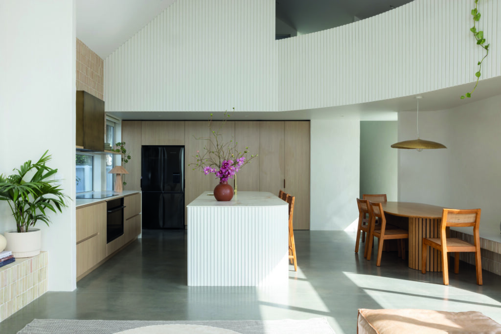 Inside Story. - Peter Fell